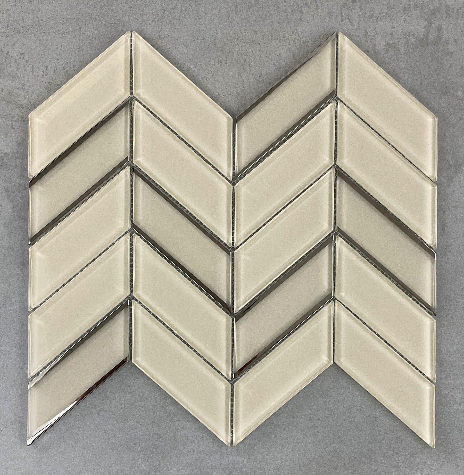1.5" x 4.25" Glass Chevron Mosaic Wall Tile– Mosaic Studio Inc